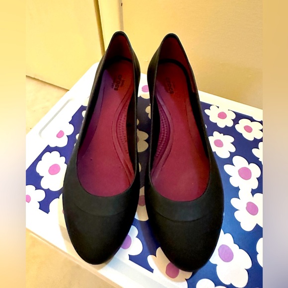 CROCS | Shoes | Crocs Roundtoe Pumps With Wedge Heels | Poshmark